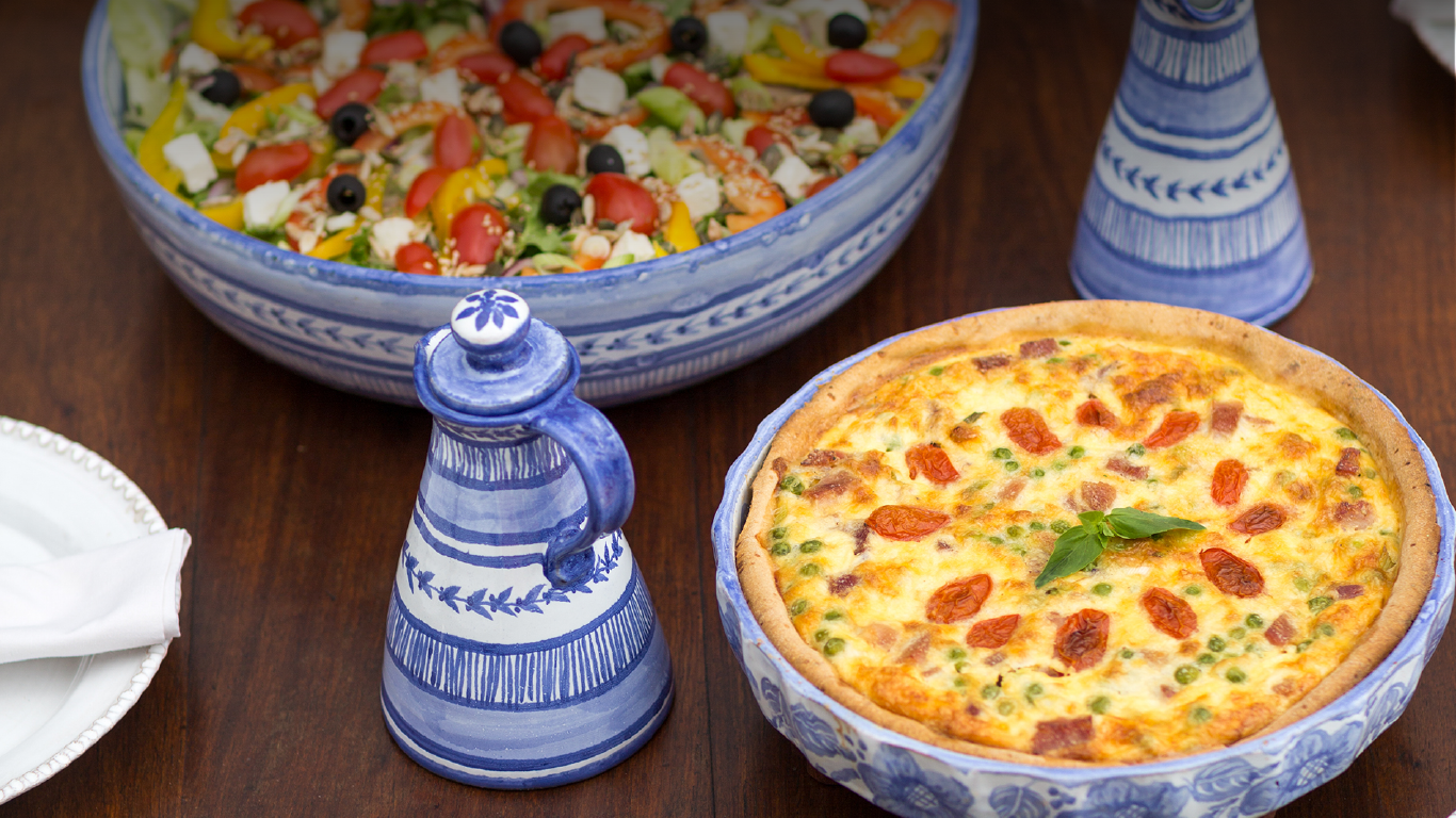 Bakuli Blu - Kenyan pottery. Rustic, Elegant, Handcrafted